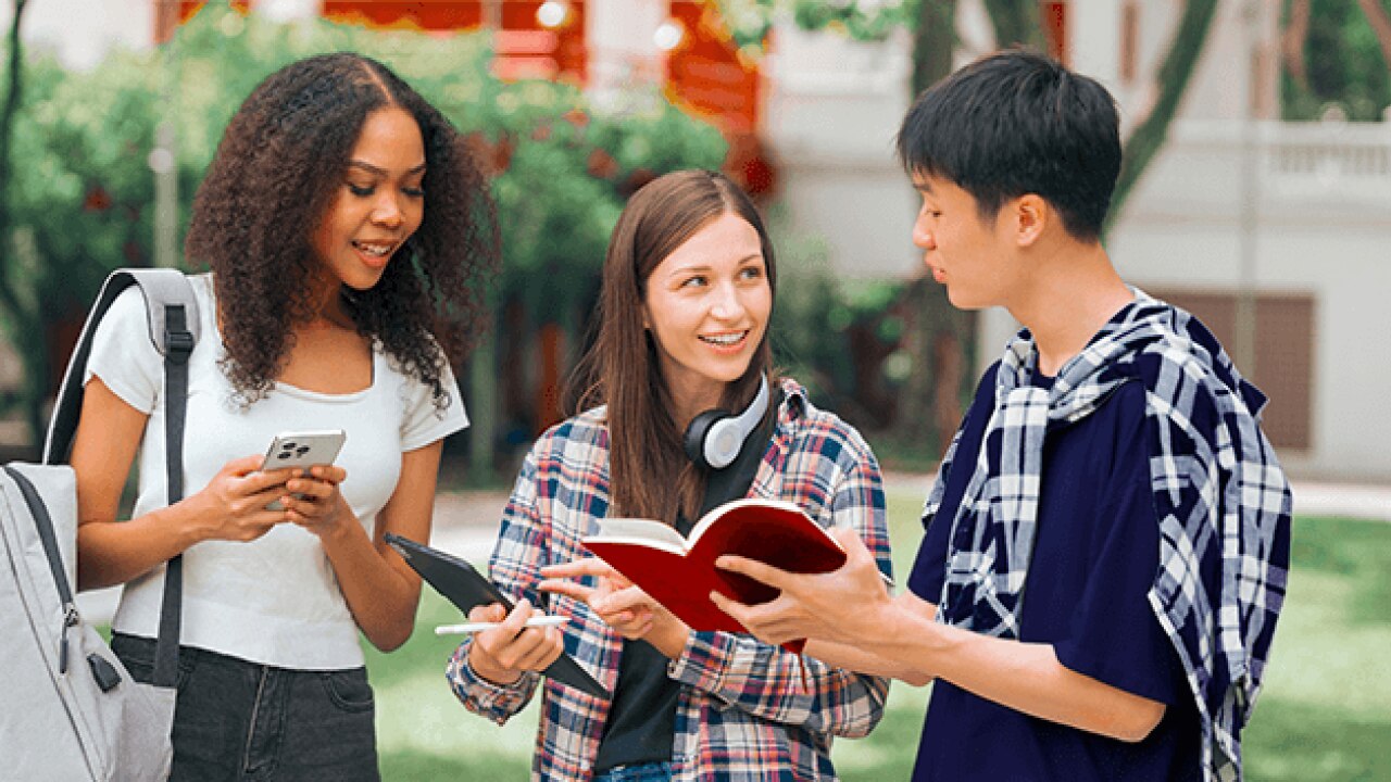IELTS test format explained | Take IELTS